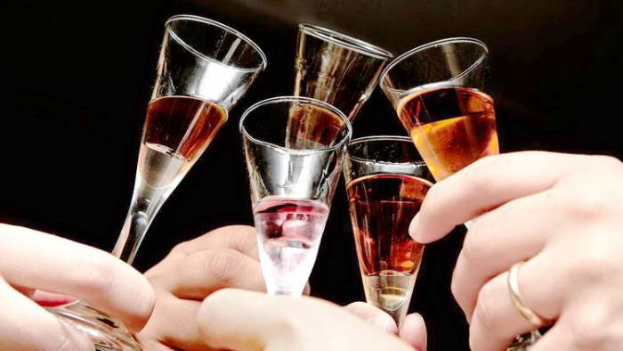 Kako napraviti vrhunsku rakiju - dobro voće i kvasac za fermentaciju